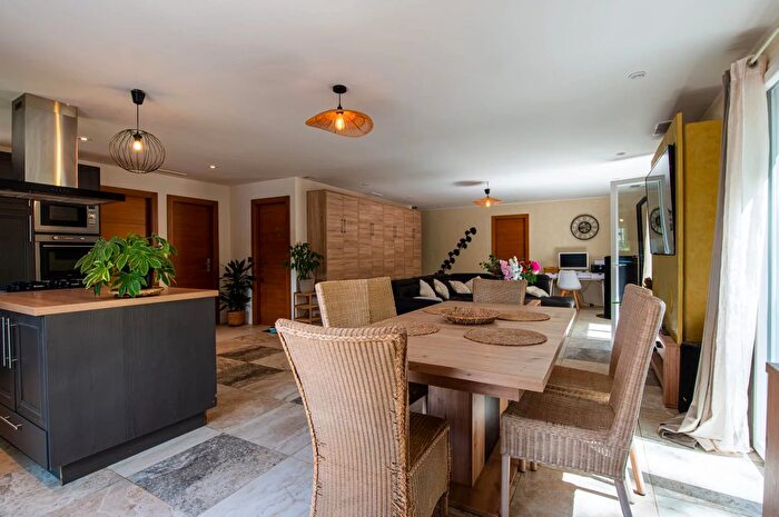 Maison à vendre - Fayence - 7 pièces - 5 chambres