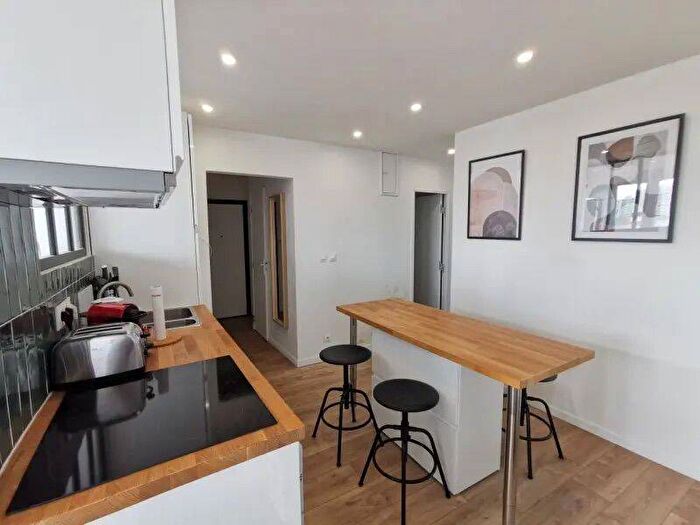 Cimetiere, Créteil : Appartement 1 pièce à louer