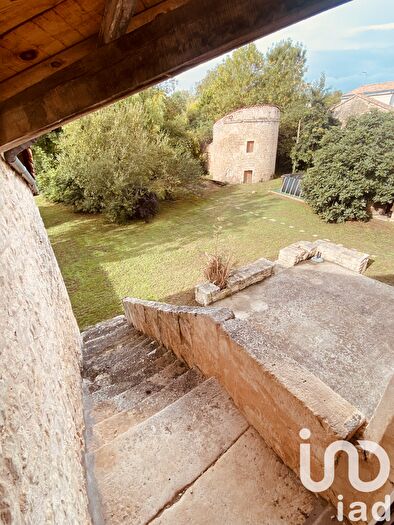 Maison à vendre - La Crèche - 8 pièces - 4 chambres