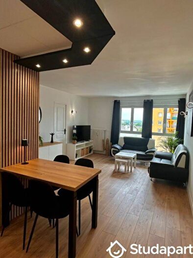 Appartement à louer - Laon Zola-Neufchâtel-Orgeval, Reims - 1 pièce - 1 chambre