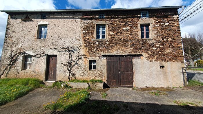 Maison à vendre - La Salvetat-Peyralès - 2 pièces - 1 chambre