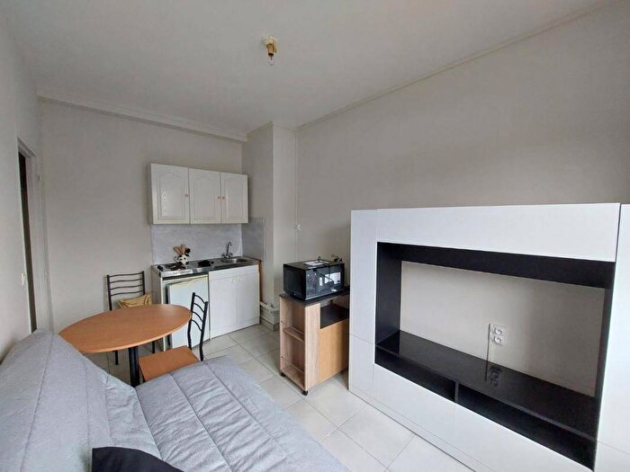 Appartement à louer - Centre Ville-Cathédrale, Évreux - 1 pièce