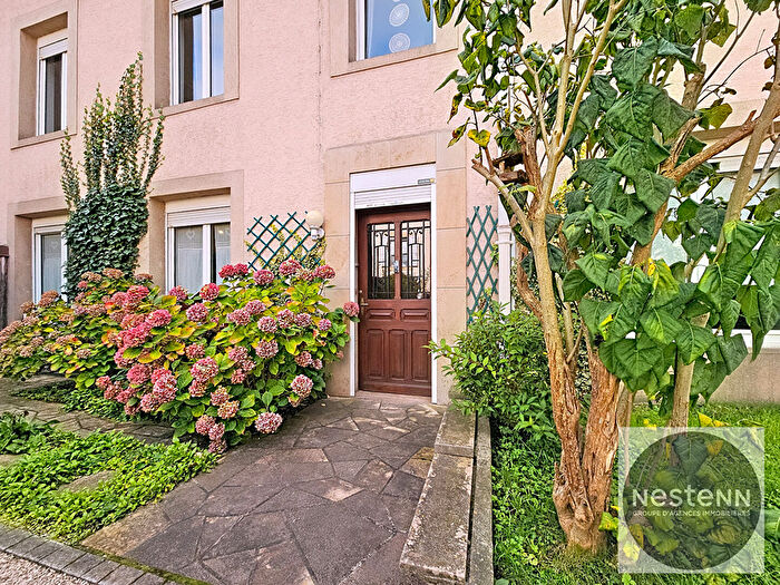 Appartement à vendre - Champigneulles - 5 pièces - 3 chambres