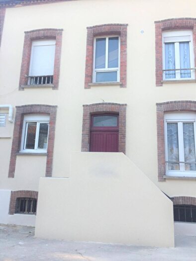 Ville Basse-Centre, Montereau-Fault-Yonne : Appartement 3 pièces à louer
