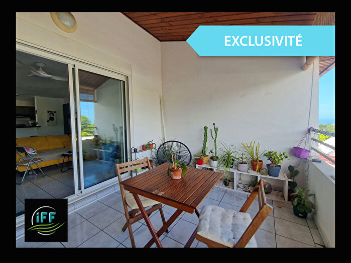 Appartement à vendre - Saint-Pierre, Ravine des Cabris - 3 pièces - 2 chambres