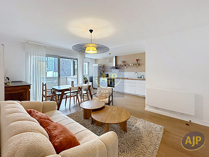 Quartiers Ouest, Bourg l'Evesque - Appartement 3 pièces à vendre