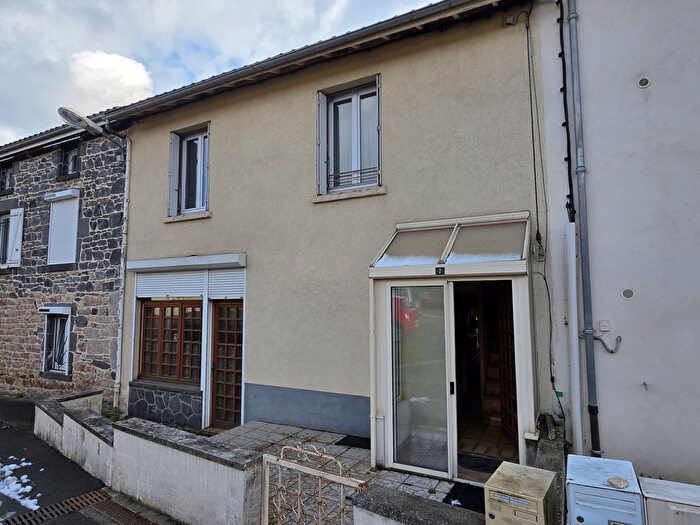 Maison à vendre - Saint-Genès-Champanelle - 5 pièces - 3 chambres