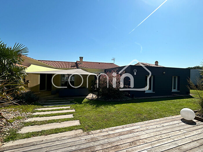 Maison à vendre - Petosse - 6 pièces - 4 chambres