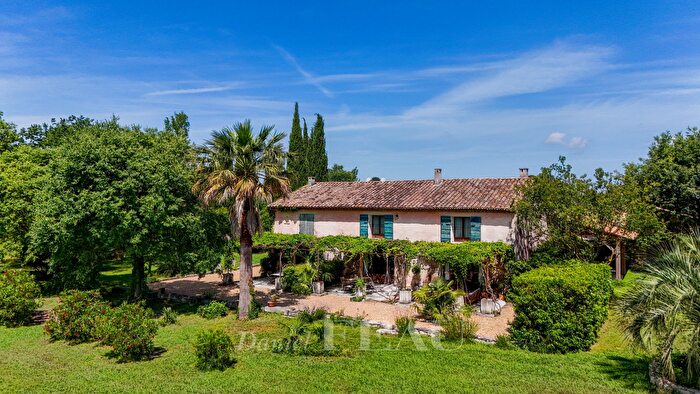 Maison à vendre - Saint-Rémy-de-Provence - 12 pièces - 6 chambres