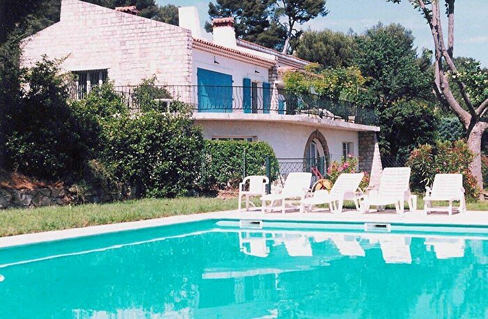 Appartement à louer - Saint Mitre les Granettes Pey Blanc, Aix-en-Provence - 4 pièces - 3 chambres