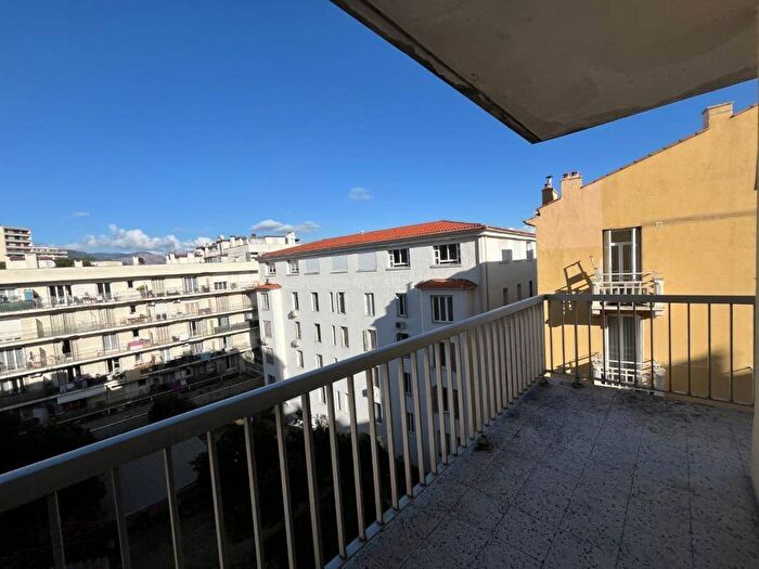 Appartement à louer - Alzo Di Leva, Ajaccio - 1 pièce
