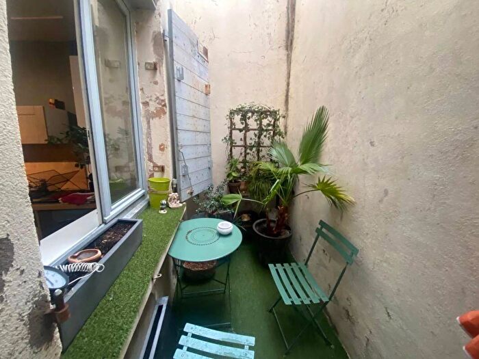 Appartement à louer - centre Ville-La Chartonnière-La Barre, Villefranche-sur-Saône - 5 pièces - 3 chambres