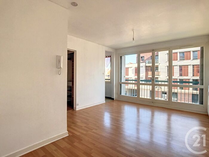 Appartement à louer - Troyes, Saint-Martin - 1 pièce