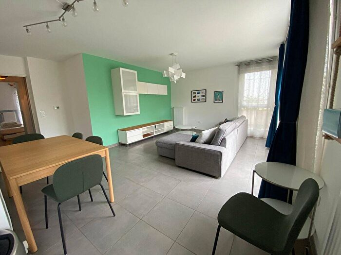 Appartement à louer - Base Aerienne, Bessancourt - 4 pièces - 3 chambres