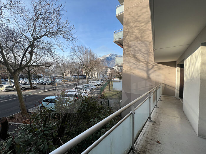 Appartement à vendre - Grenoble, Eaux-Claires, Mistral - 3 pièces - 2 chambres