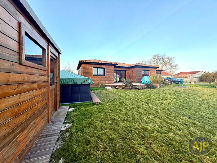 Maison à vendre - Sainte-Pazanne - 5 pièces - 3 chambres