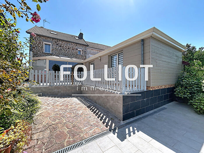 Jullouville : Maison 6 pièces à vendre