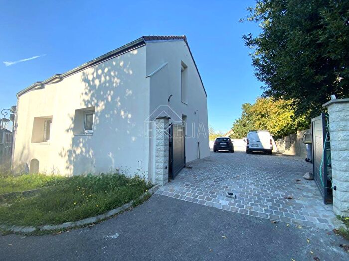Maison 5 pièces à Buchelay, à louer