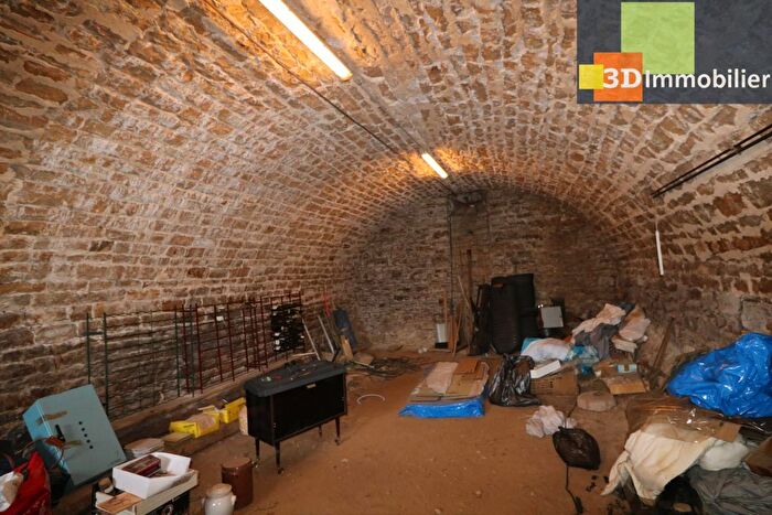 Maison à vendre - Lons-le-Saunier, Centre-ville - 6 pièces - 4 chambres