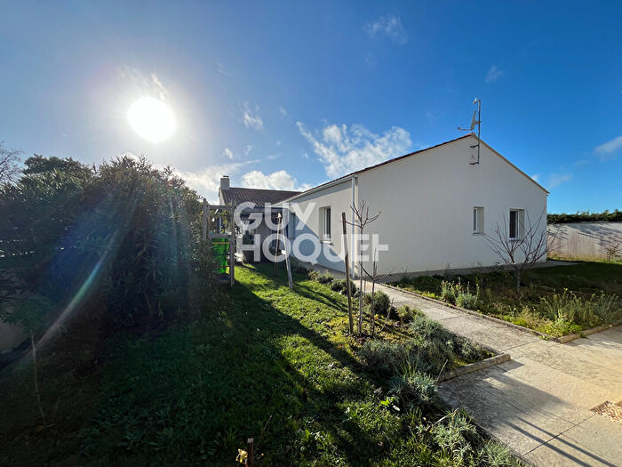 Maison à vendre - Le Fenouiller - 6 pièces - 4 chambres