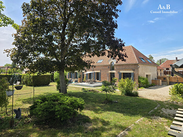 Maison à vendre - Macey - 8 pièces - 4 chambres