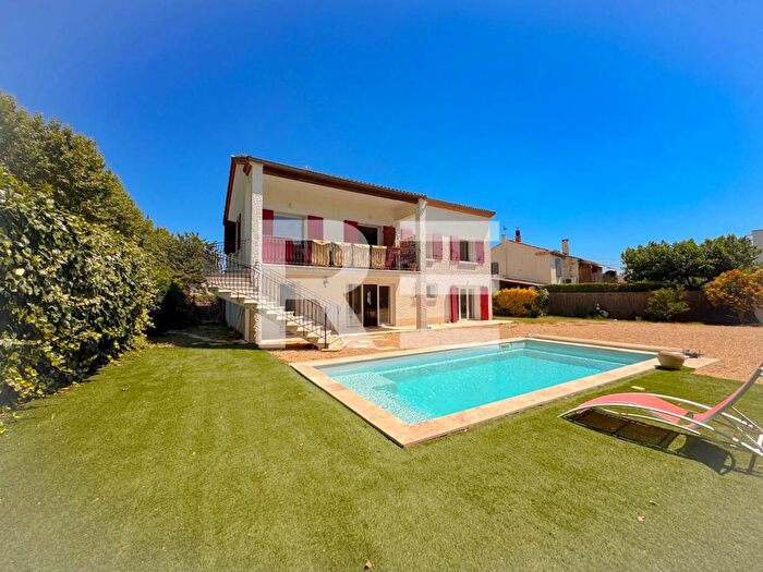 Maison 8 pièces à vendre - Vallabrègues