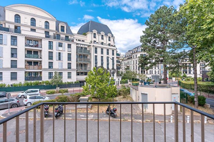 Appartement 3 pièces à Le Plessis-Robinson, Coteau, à vendre