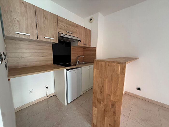 Saint-Raphaël, Centre-ville : Appartement 2 pièces à louer
