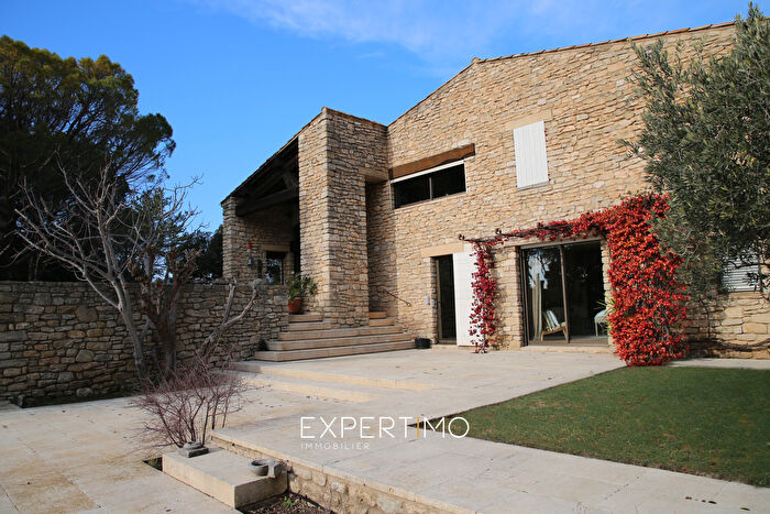 Maison à vendre - Saint-Saturnin-lès-Apt - 6 pièces - 3 chambres