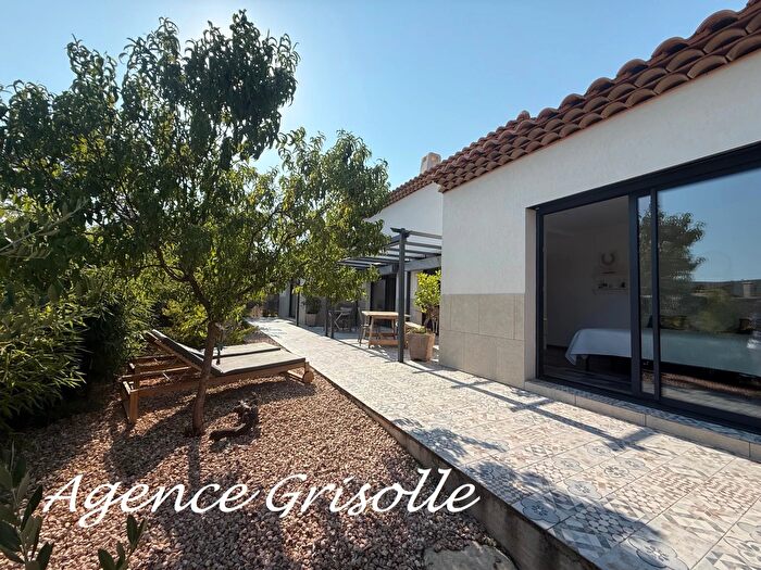 Maison à vendre - Sainte-Anastasie-sur-Issole - 5 pièces - 4 chambres