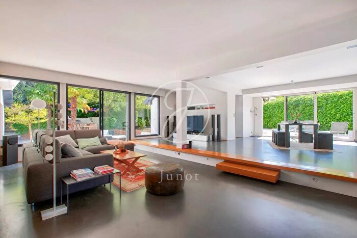 Maison à vendre - Garches, La Verboise, Janvier - 8 pièces - 4 chambres