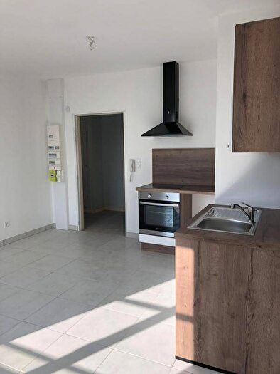 Appartement à louer - Neuville-aux-Bois - 2 pièces - 1 chambre