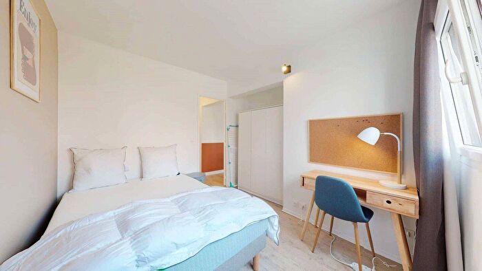 Appartement à louer - Le Parc, Guyancourt - 1 pièce