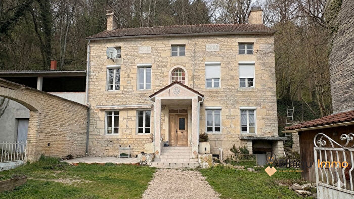 Maison à vendre - Verpillières-sur-Ource - 5 pièces - 3 chambres