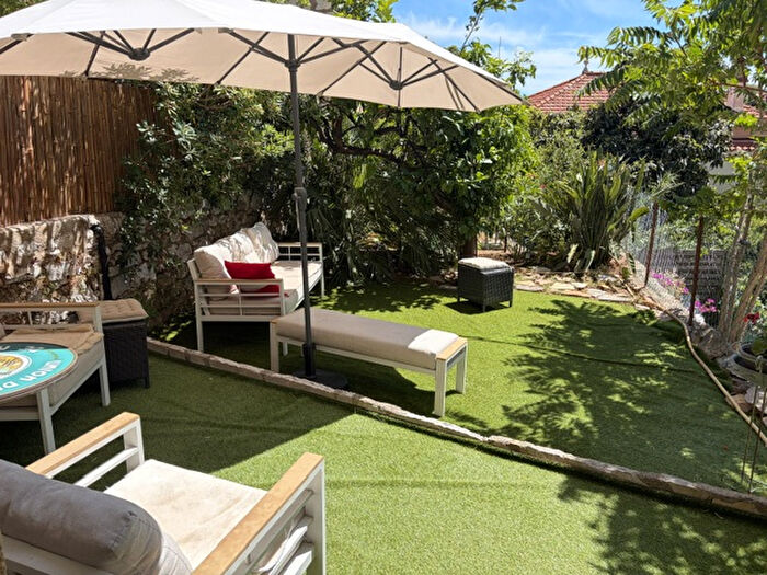 Villefranche-sur-Mer : Appartement 3 pièces à vendre