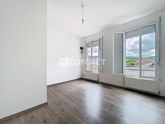 Appartement à louer - Equipements Publics, Caudebec-lès-Elbeuf - 2 pièces - 1 chambre