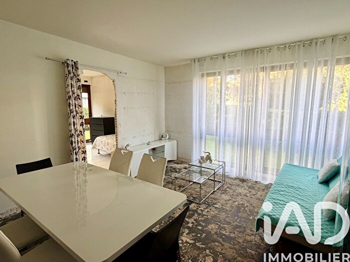 Appartement à vendre - Fontenay-le-Fleury, Plaine - 2 pièces - 1 chambre