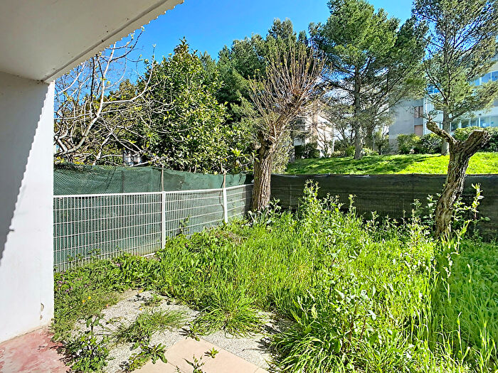 Appartement à louer - Carpentras, Ouest - 2 pièces - 1 chambre