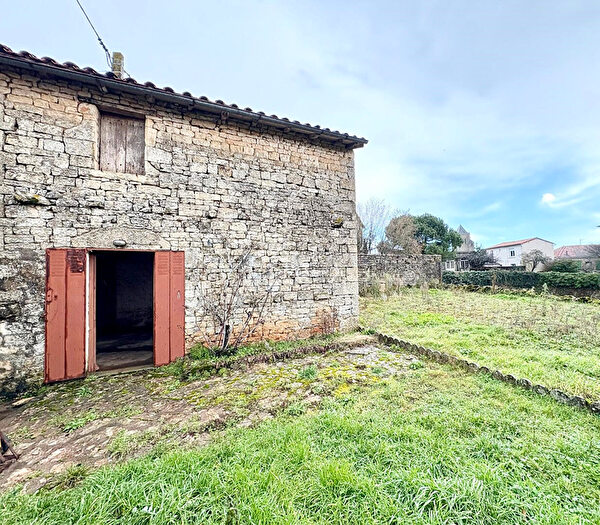 Maison à vendre - Celles-sur-Belle - 4 pièces - 3 chambres