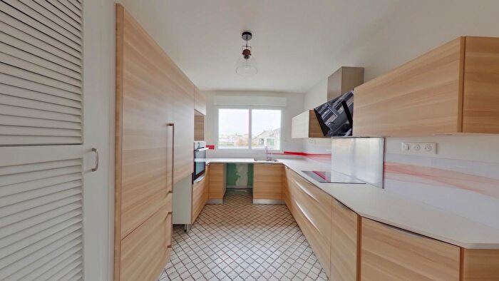 Appartement à louer - Châtellerault, Centre-ville - 3 pièces - 2 chambres