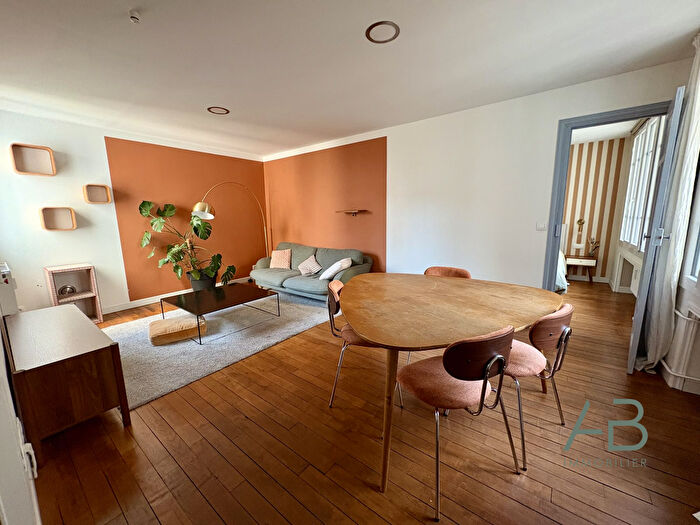 Appartement à louer - Lille, Centre-ville, Euralille - 2 pièces - 1 chambre