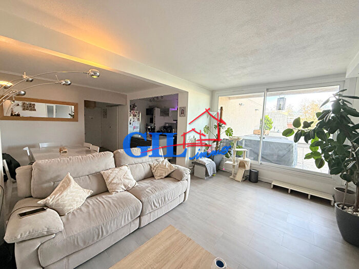 Appartement à vendre - Savigny-le-Temple, Plessis-le-Roi - 4 pièces - 3 chambres