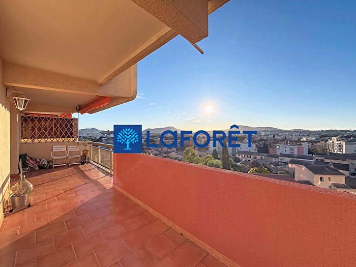 Appartement à vendre - La Garde, Ginouse, Saint-Musse, Thouars - 4 pièces - 2 chambres