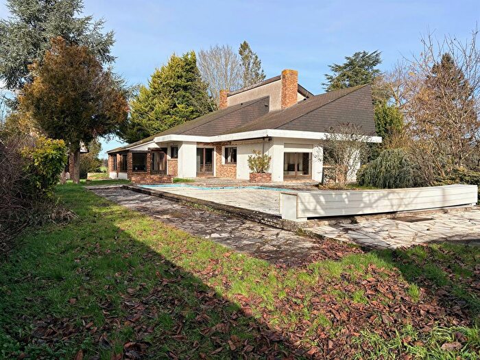 Maison à vendre - Chaingy - 8 pièces - 5 chambres