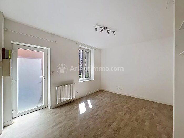 Appartement 1 pièce à Clermont-Ferrand, Delille, Cathédrale, La Gare, à louer