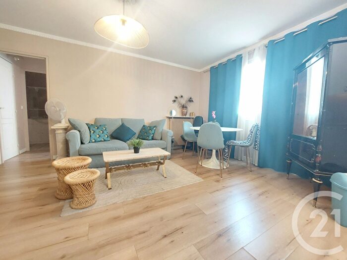 Maisons-Alfort, Alfort : Appartement 2 pièces à louer