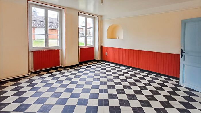 Maison à vendre - Ceaulmont - 6 pièces - 4 chambres