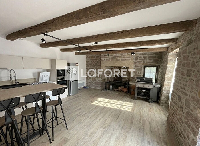 Saint-Aubin-des-Préaux : Maison 4 pièces à vendre