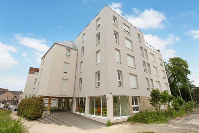 Quartiers Nord-Est, Maurepas : Appartement 1 pièce à vendre