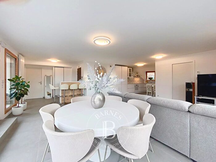 Appartement à vendre - Évian-les-Bains - 4 pièces - 3 chambres